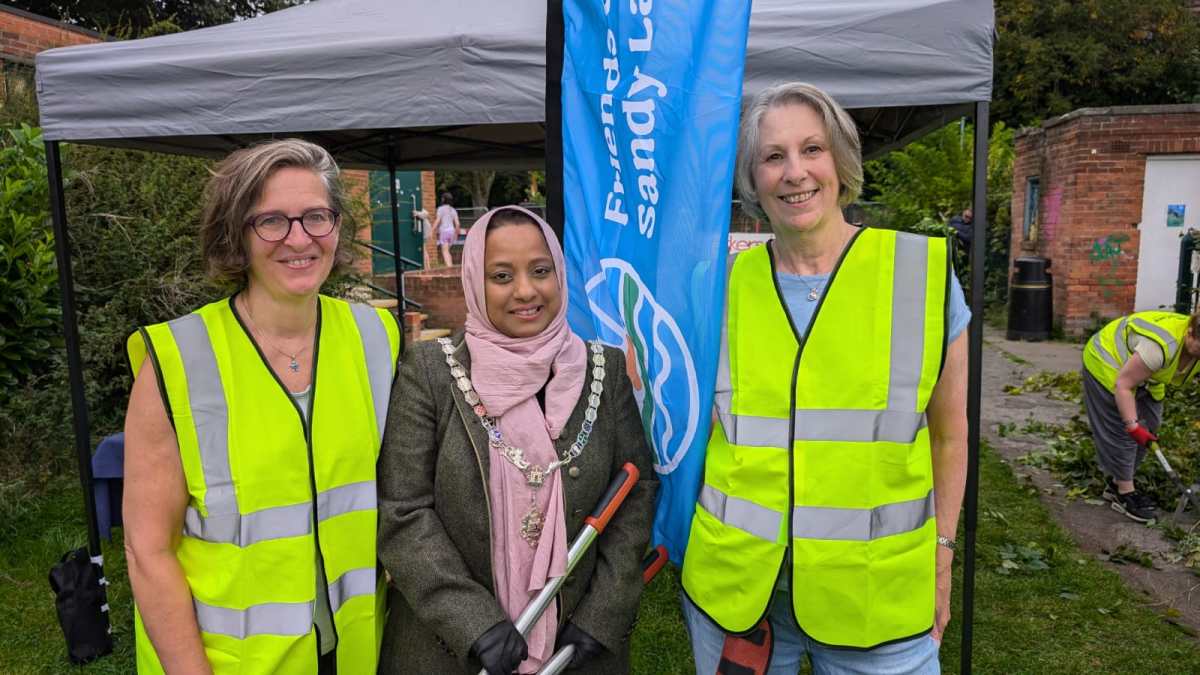 Friends of Sandy Lane Park celebrate successful launch – The Chester blog
