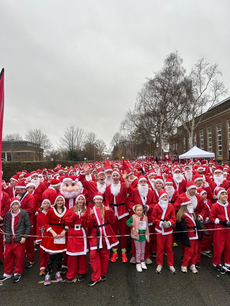 Record Breaking Crowd Turns Chester Red as Santa Dash Celebrates 15 ...